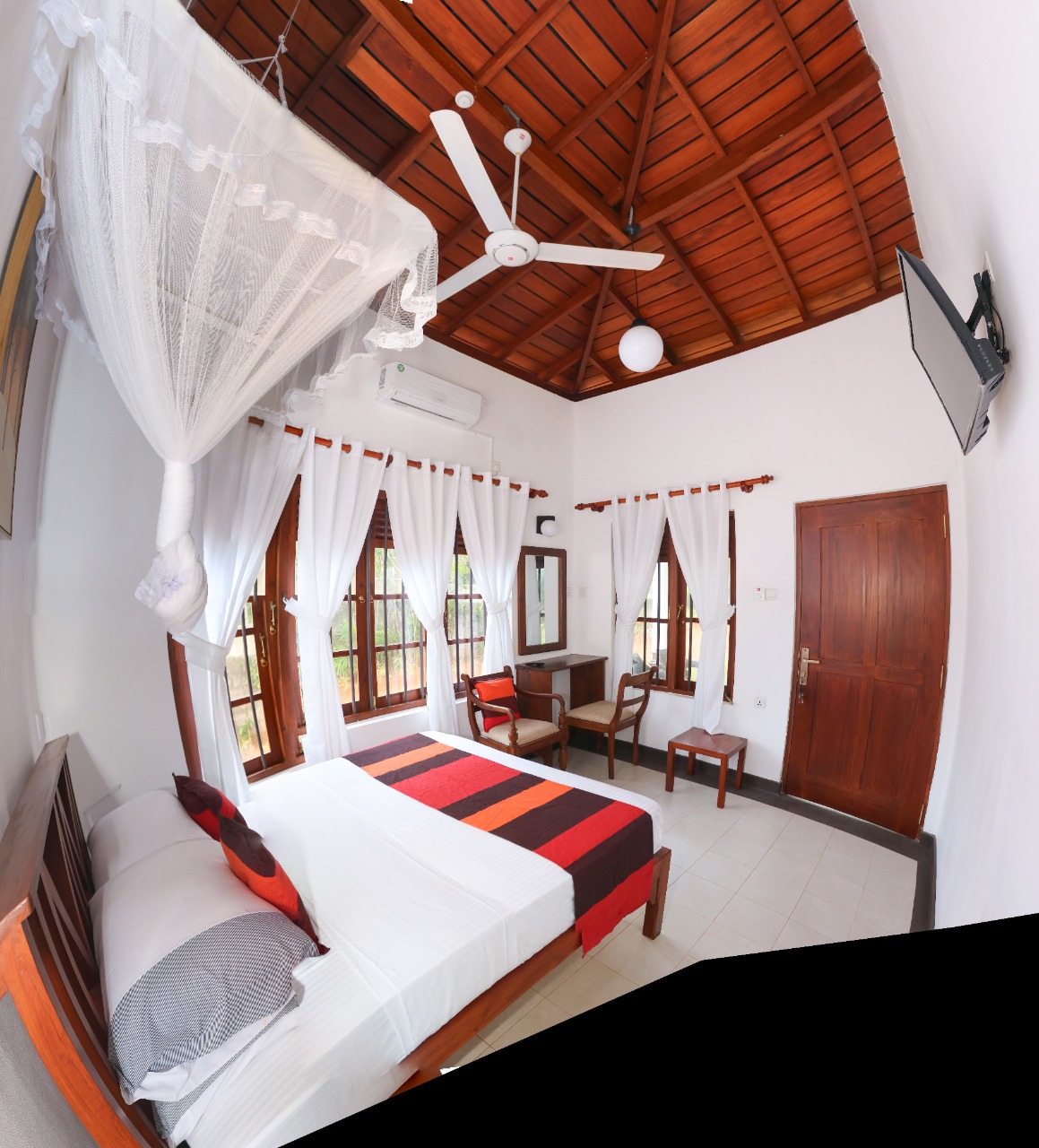 Kalutara, Luxury Calido Beach front House, for sale. - Buy, Rent and ...